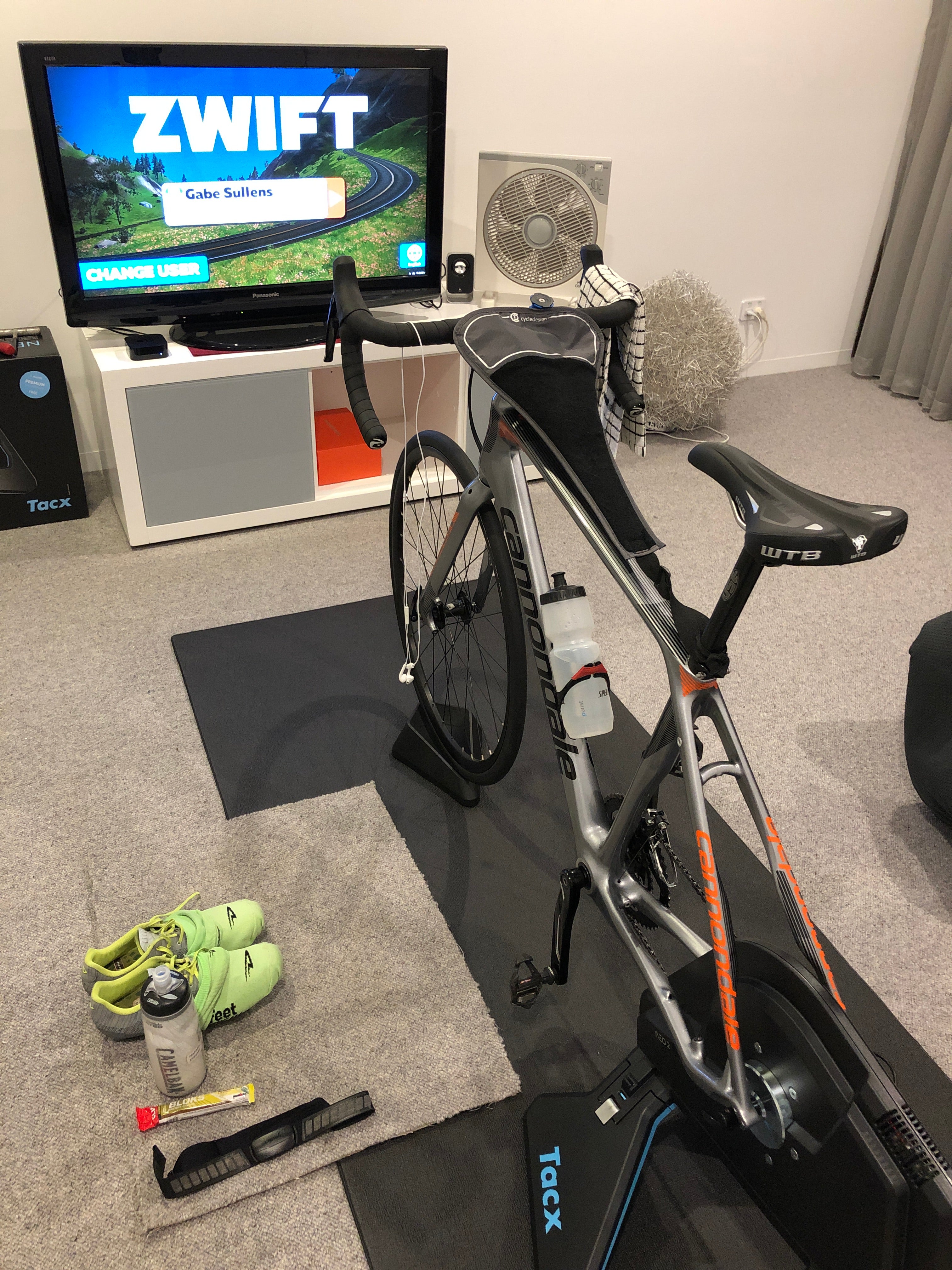 How to setup the ideal indoor trainer studio – Urban Pedaler
